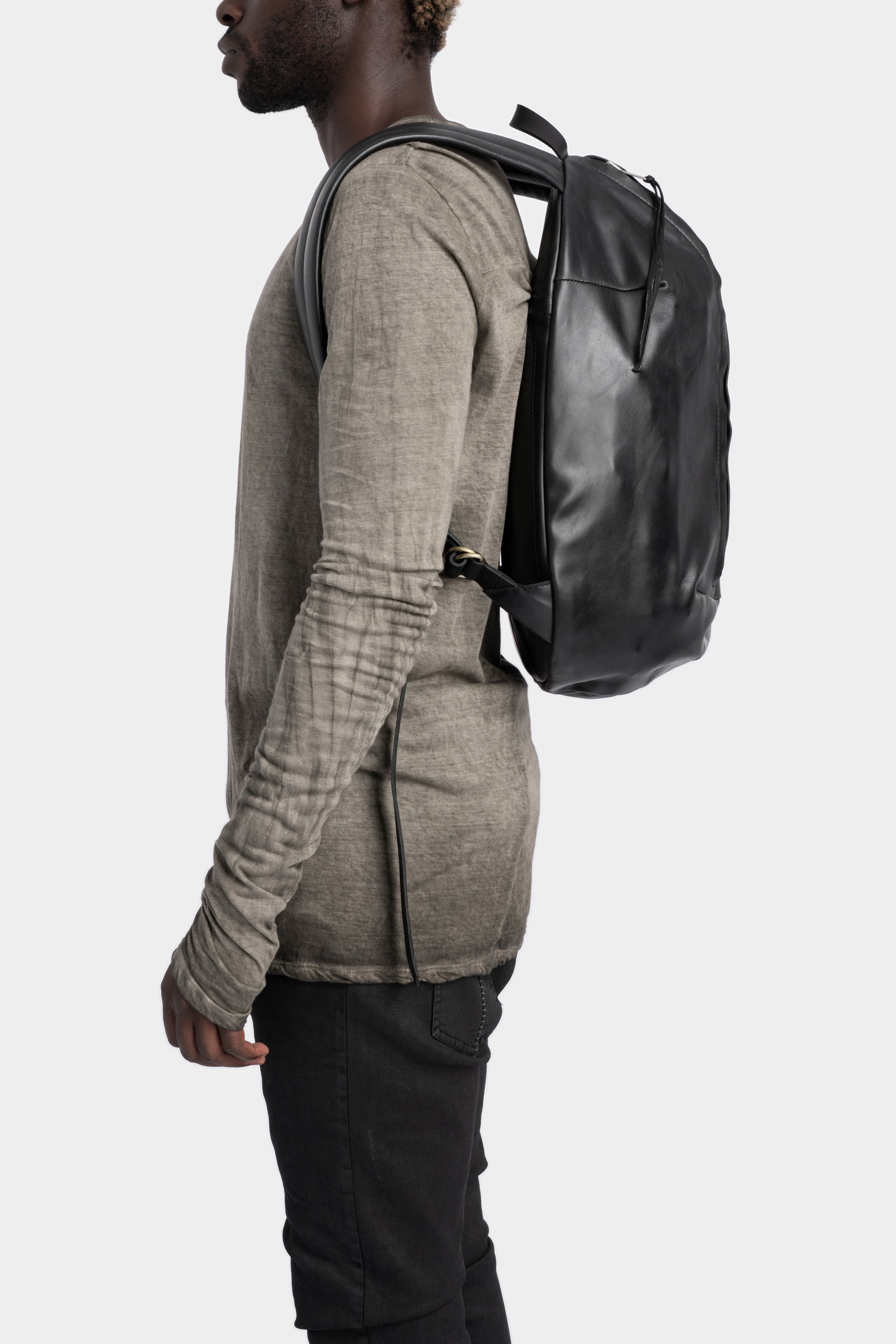 Leather zip up backpack | 1P – ORIMONO.eu